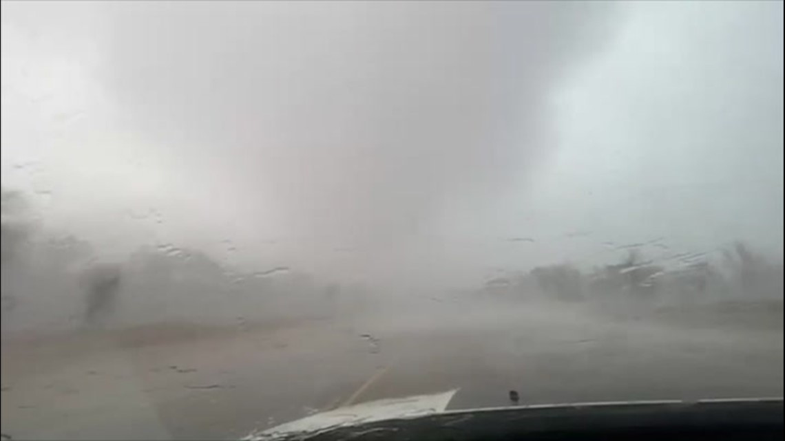 Here's what it's like to drive through a tornado | 12newsnow.com
