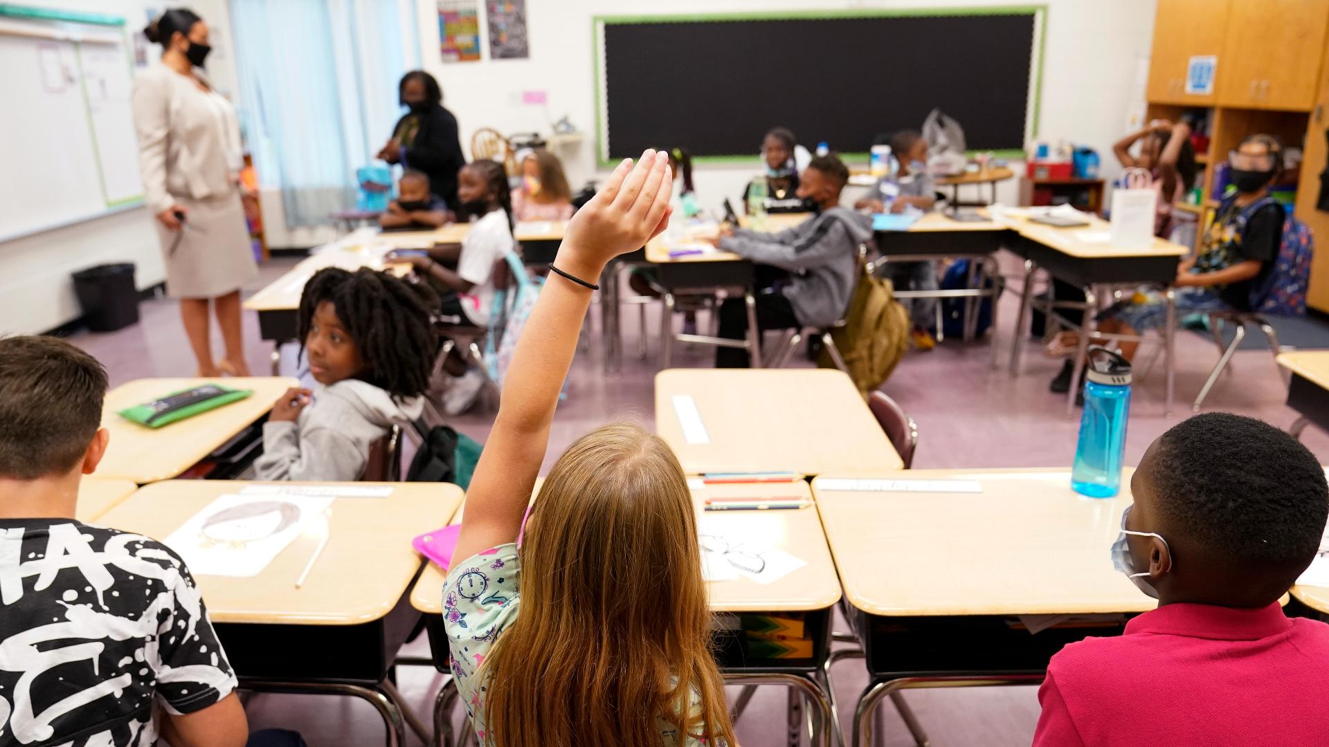 US falls further behind in reading, math on national exam | 12newsnow.com