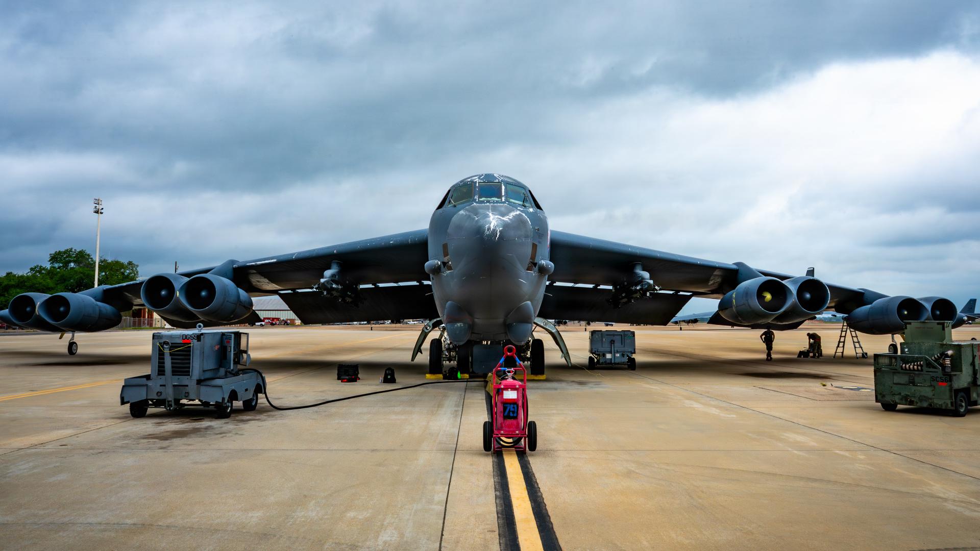 8 people died in B-52 bomber crash at US Air Force base in Southern ...