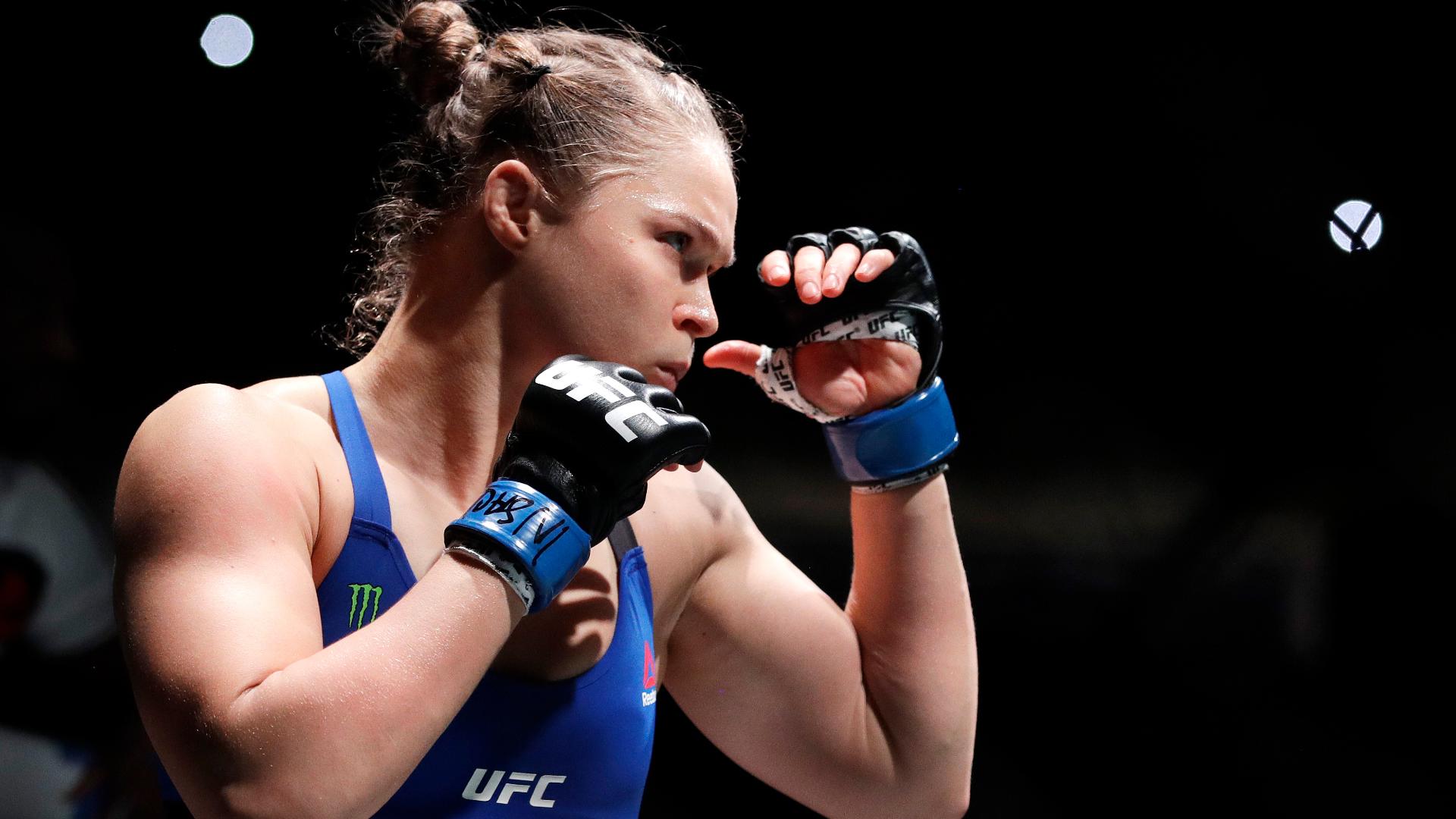 How much money are Ronda Rousey and Gina Carano getting paid to fight ...