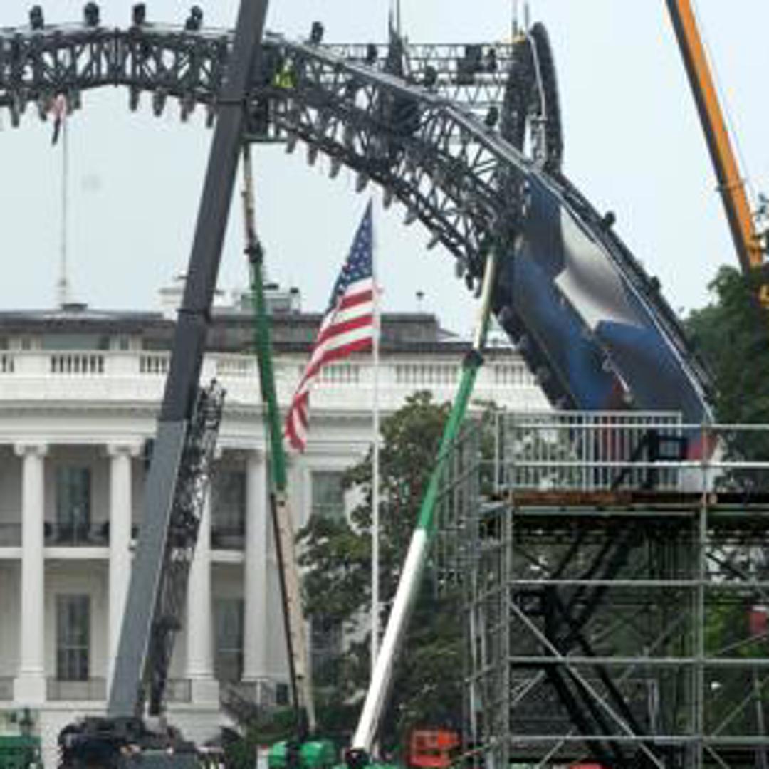 Construction crews begin transforming White House South Lawn into UFC ...