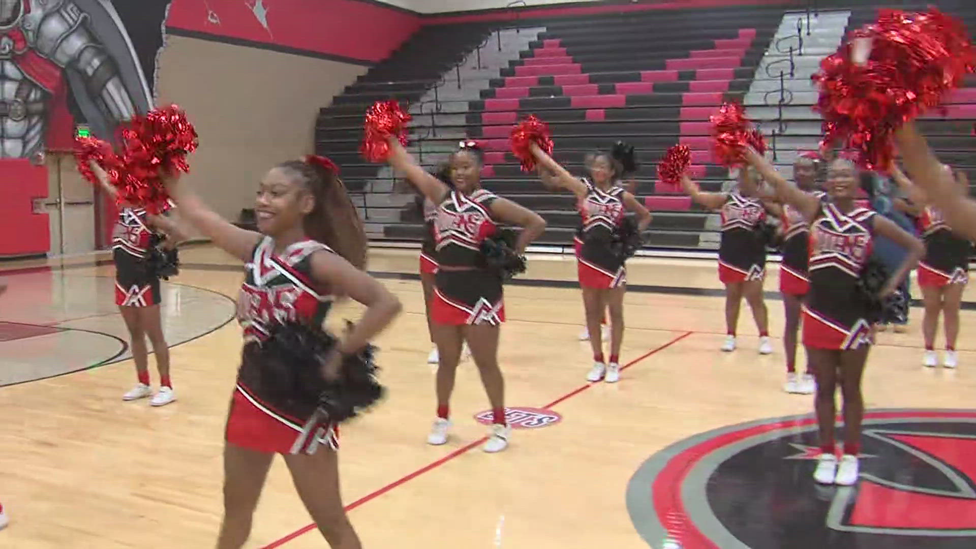 Memorial High School students excited for Friday night game against ...