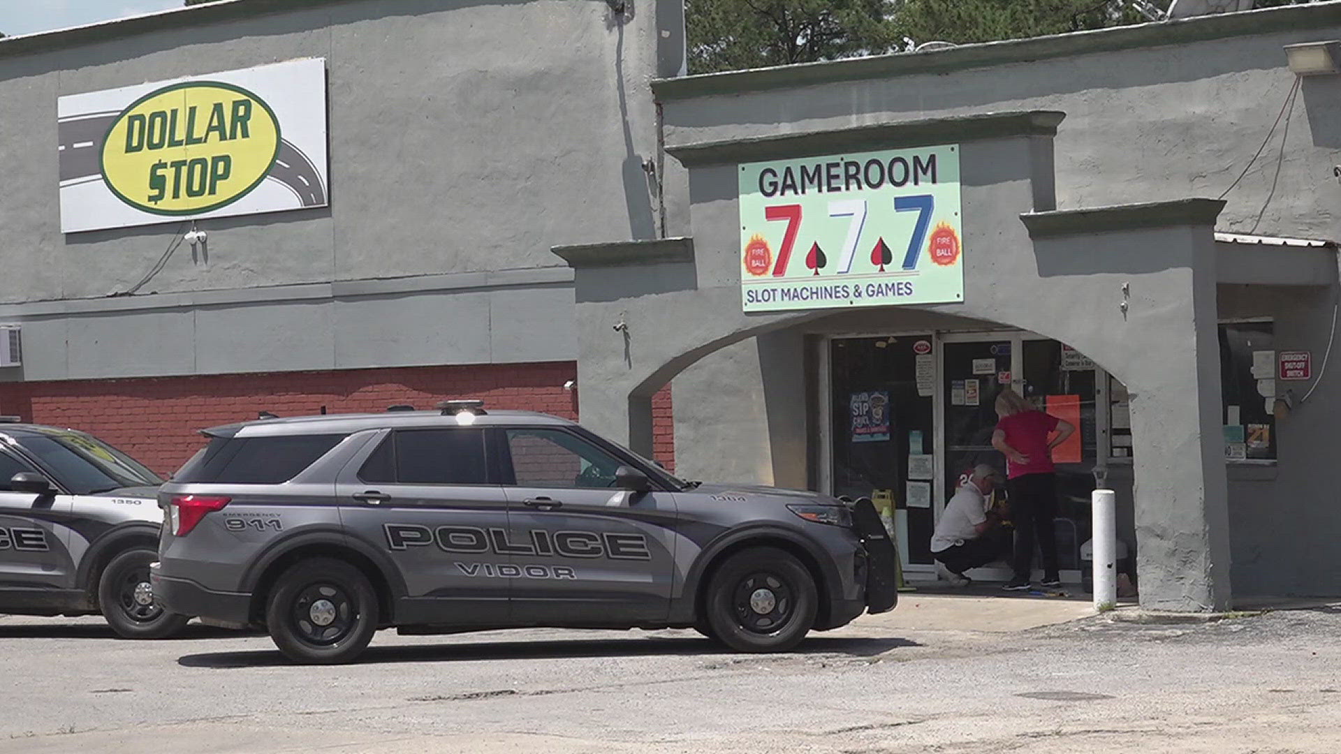 Vidor woman relieved as local game rooms linked to past trauma face shutdown | 12newsnow.com