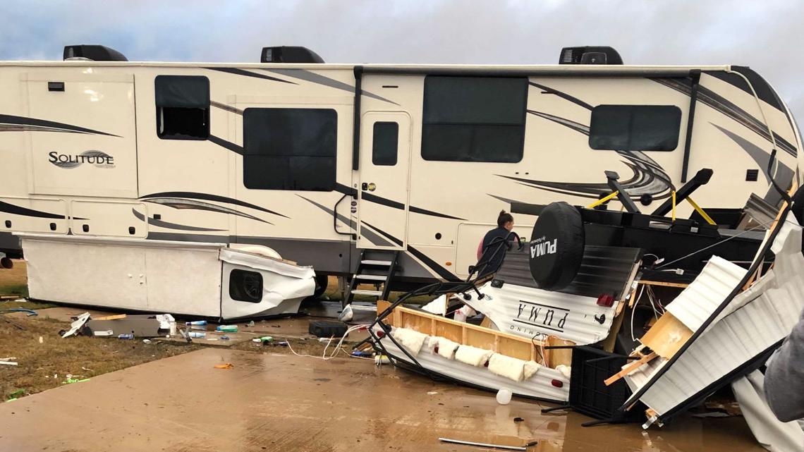 RVs damaged, overturned in heavy Saturday rainstorm in Beaumont ...