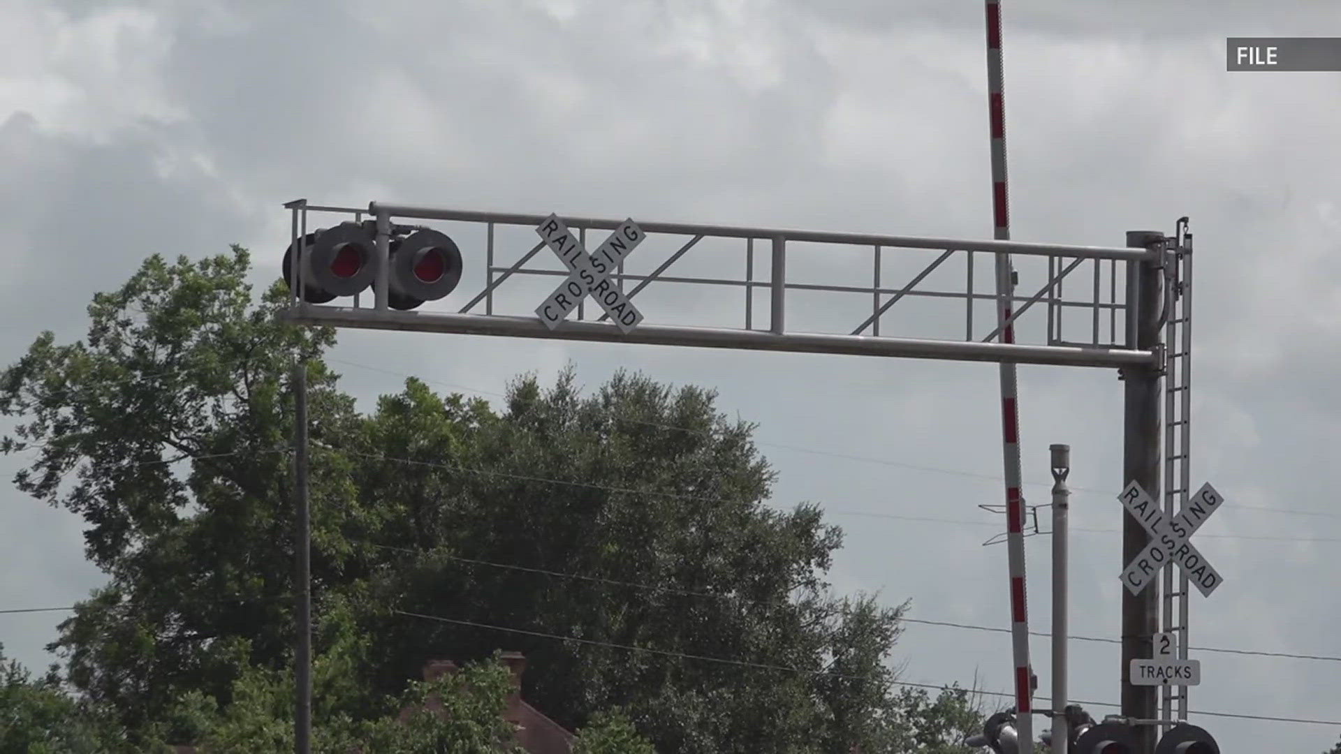 Beaumont railroad quiet zone median reconstruction project set to start ...