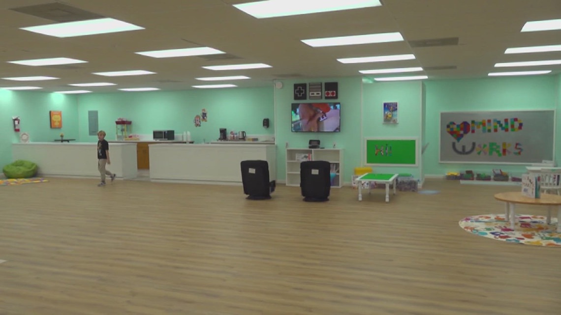 Buna teen turns empty library floor into high-tech STEM Lab | 12newsnow.com