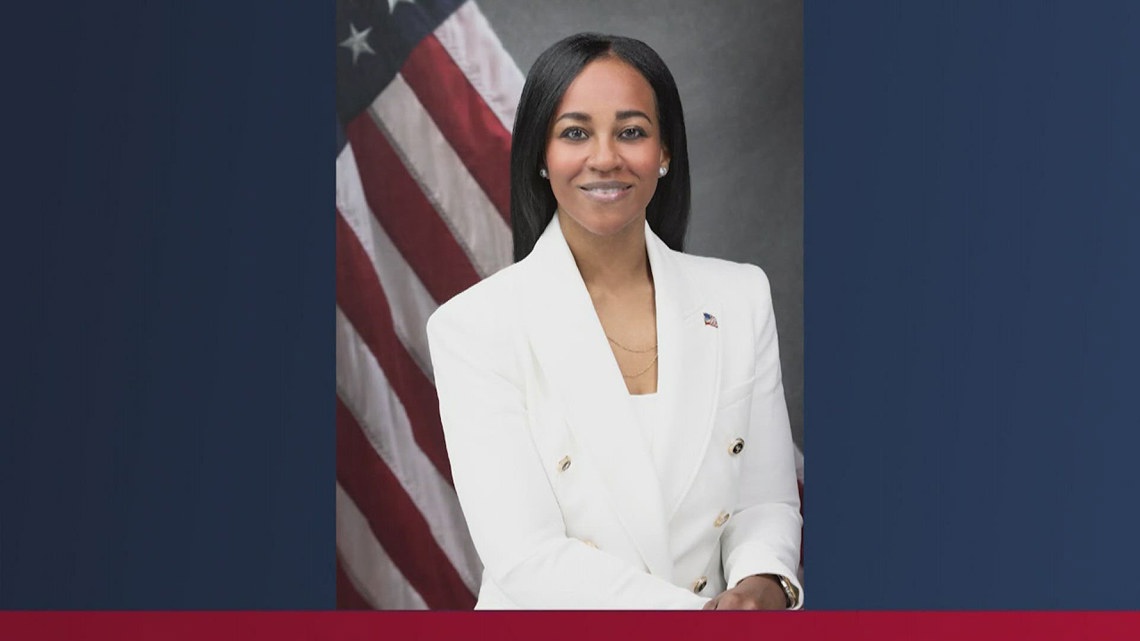 Another candidate throws her hat in the ring to take the former seat of ...