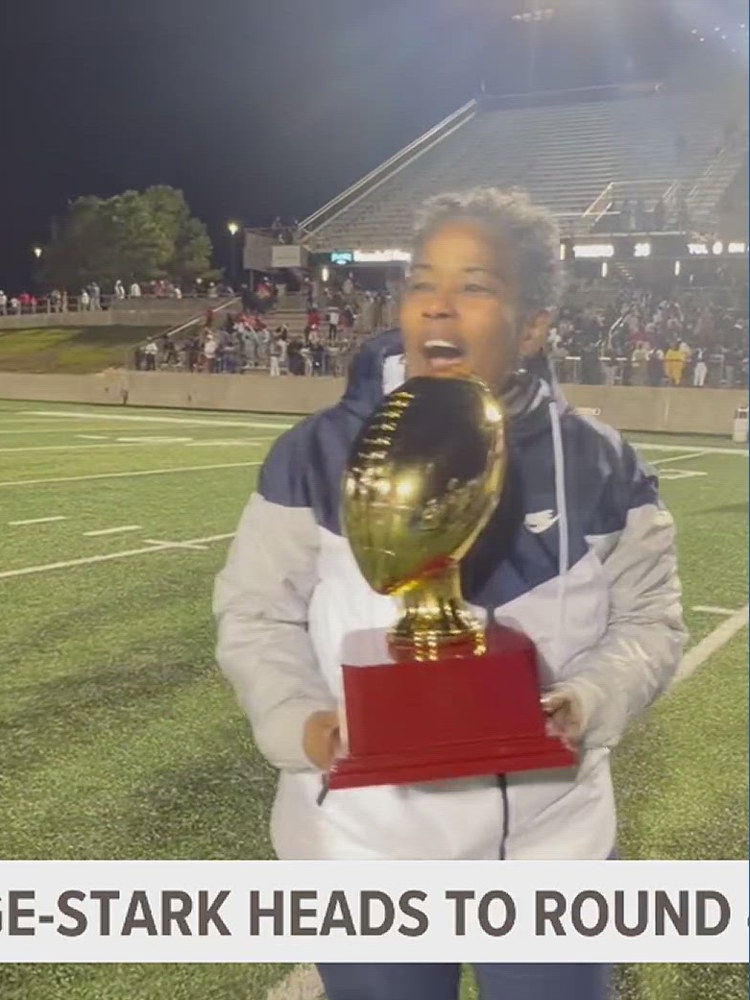 West Orange-Stark Mustangs charge into State Championship | 12newsnow.com
