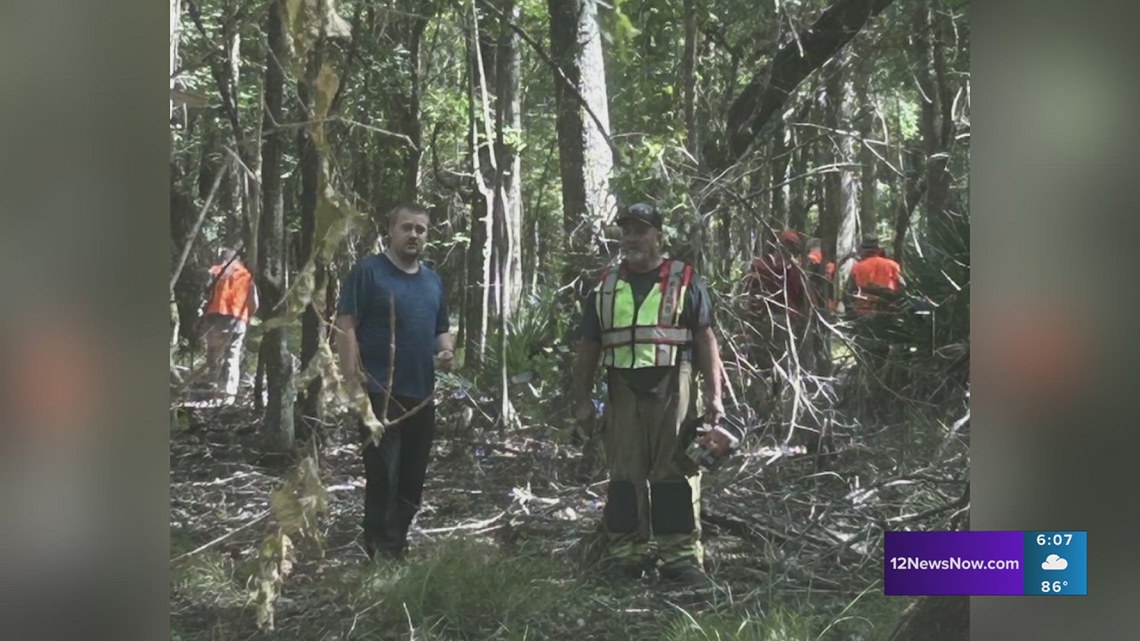 Hunter rescued after falling from tree stand near Dam B | 12newsnow.com