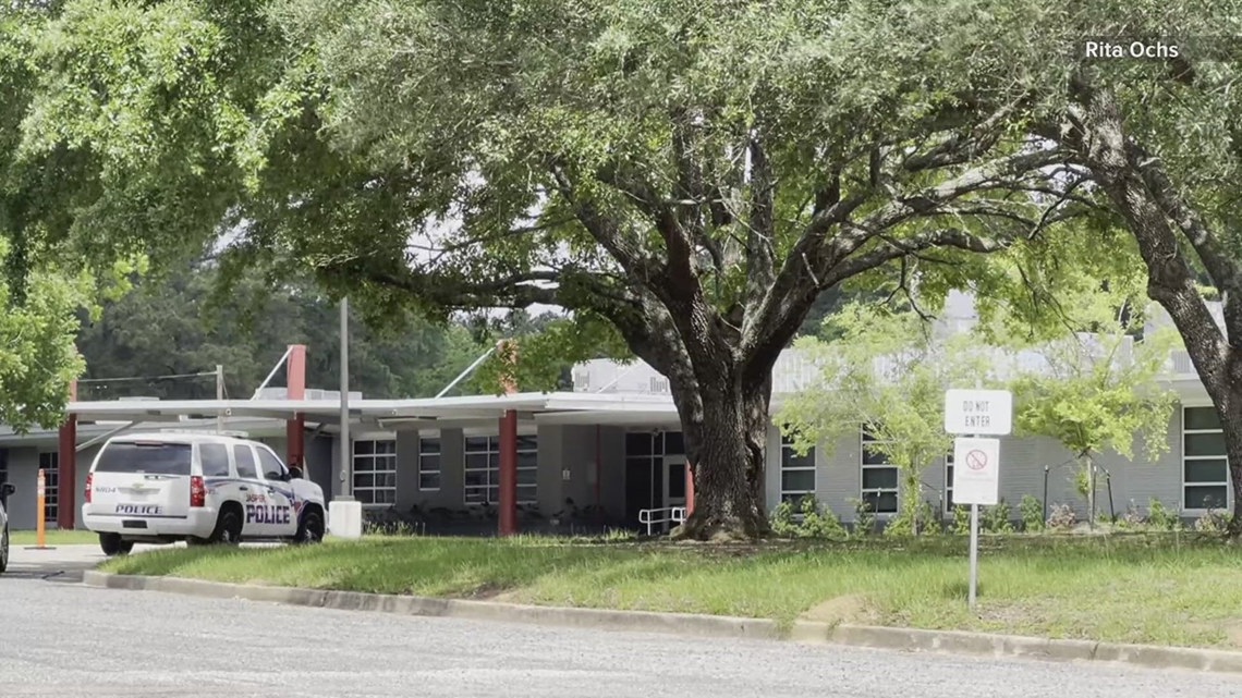 Parnell Elementary staff member under investigation | 12newsnow.com
