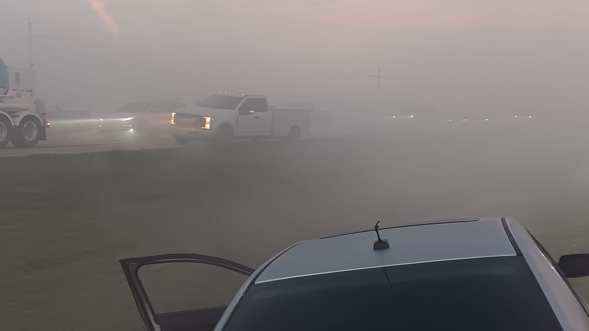 Smoke, fog, combine to wreak havoc along Texas Hwy 73 | 12newsnow.com