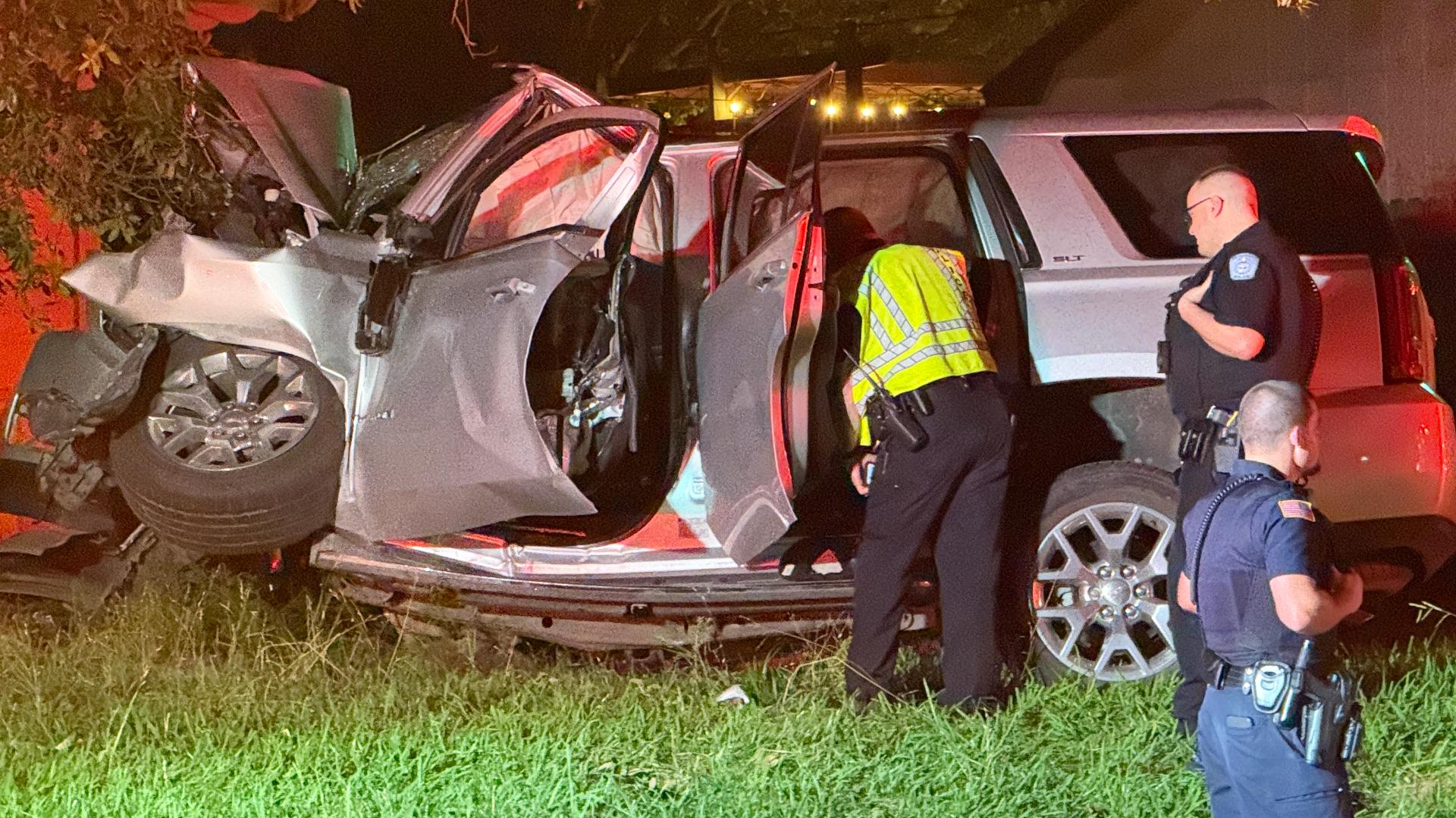 Beaumont SUV crash leaves 8 people with serious injuries | 12newsnow.com