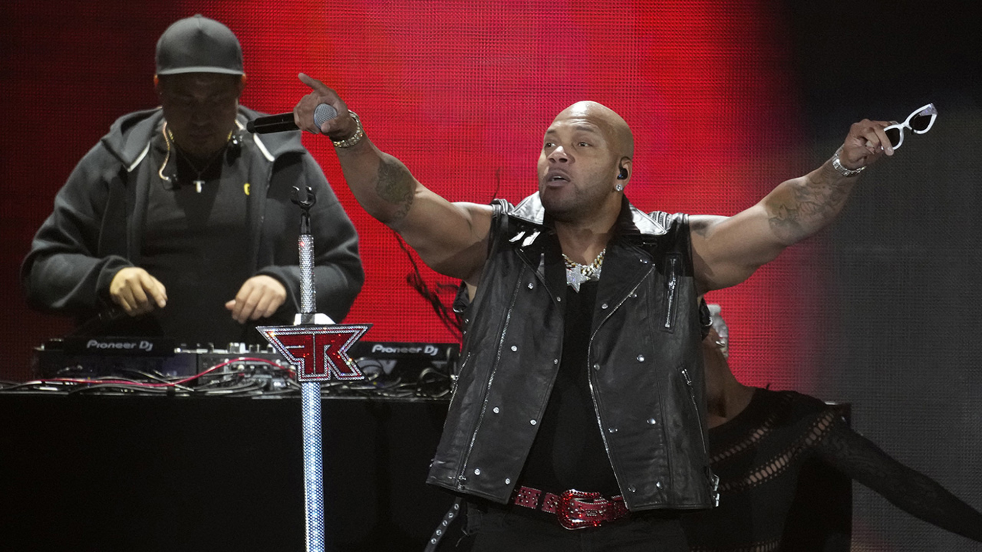 Flo Rida to perform at Mardi Gras Southeast Texas | 12newsnow.com