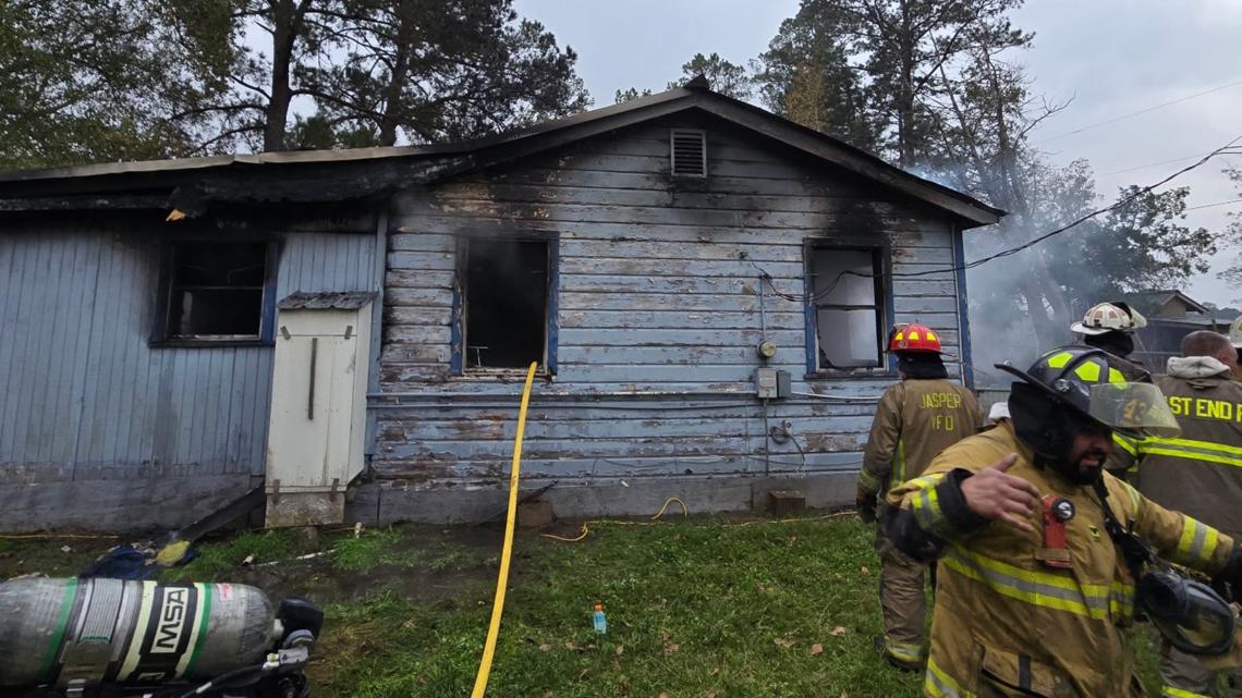 Deputy rescues elderly woman from Jasper County house fire that killed ...