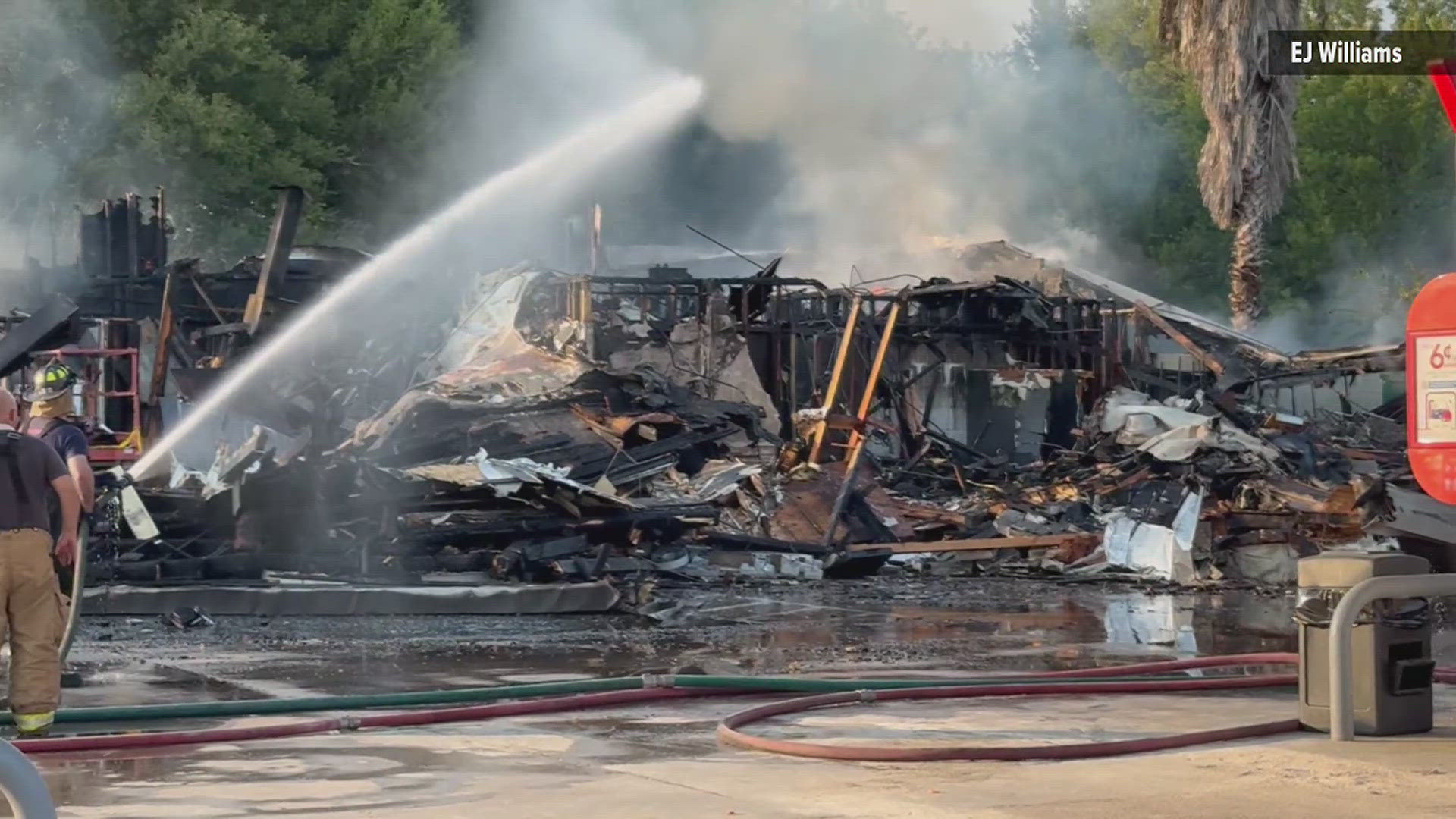 Fire at Winnie Burger King now out after multiple departments respond ...