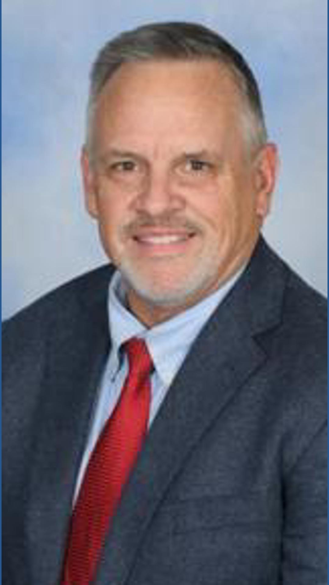 Hardin-Jefferson superintendent set to retire | 12newsnow.com