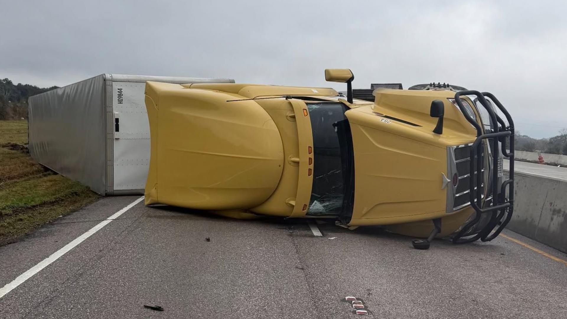 Overturned 18 Wheeler Causes Traffic On I 10