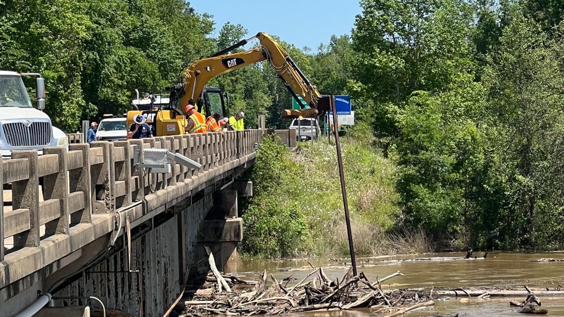 Highway 12 in Newton County closes | 12newsnow.com