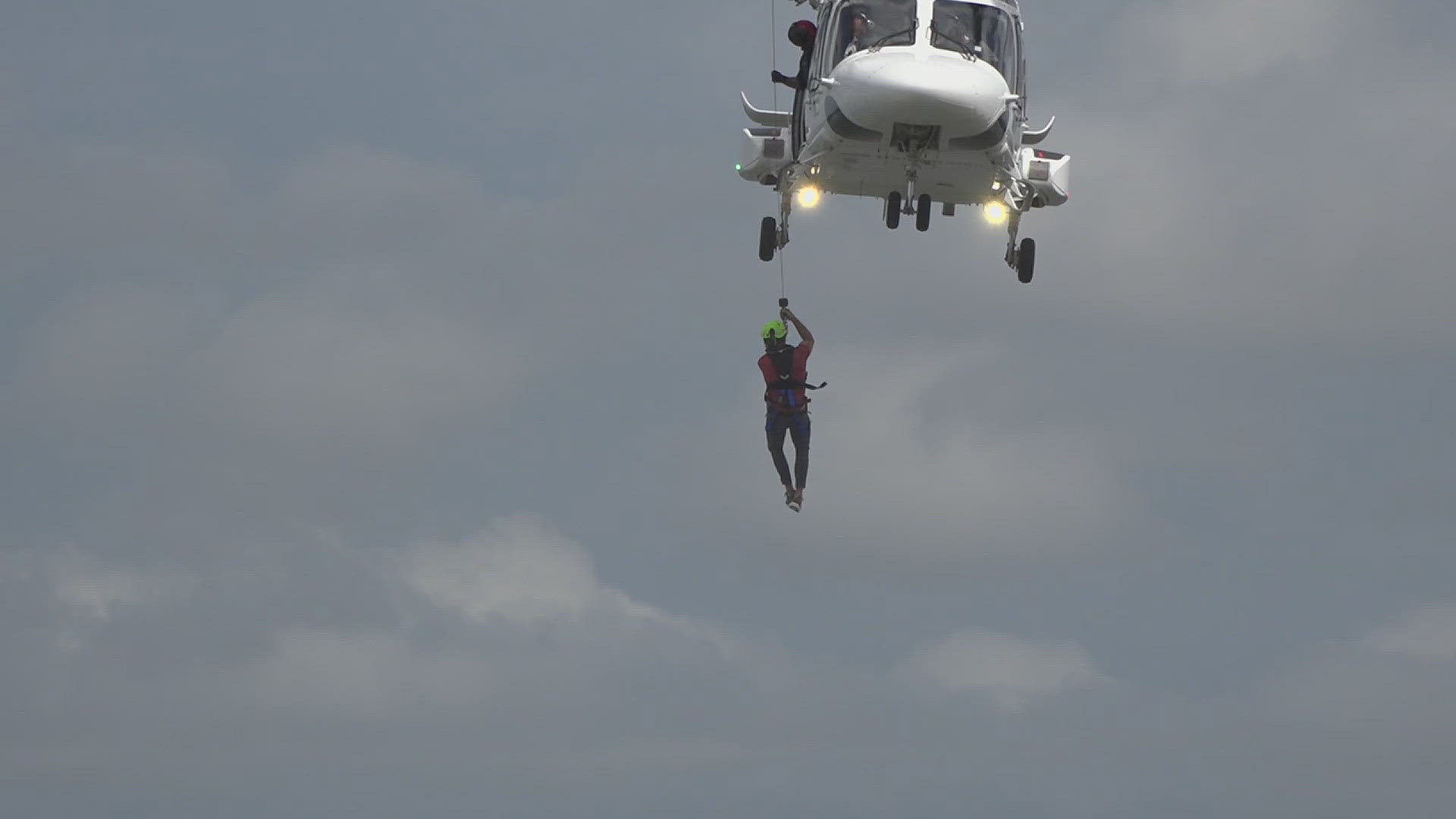 Sabine pilots enhance ship boarding with helicopter hoisting ...