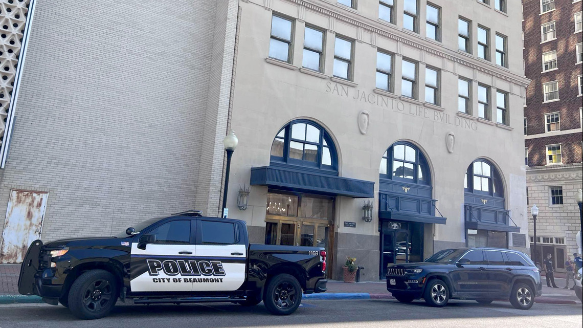 Offices of Tom Flanagan being searched by Beaumont Fire investigators ...