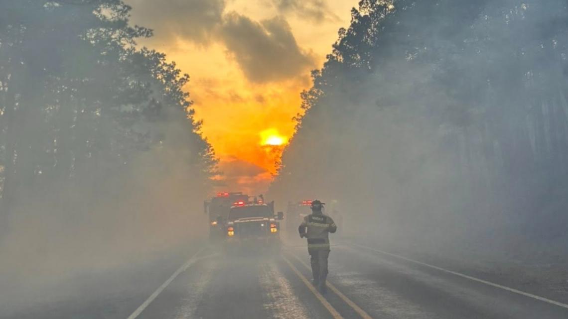 Wildfire shuts down part of US 63 in Newton County, officials urge ...