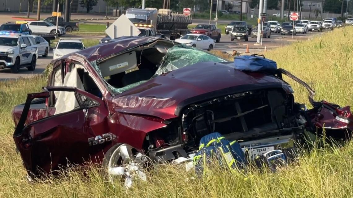 Truck crash shuts down Highway 73 in Port Arthur | 12newsnow.com