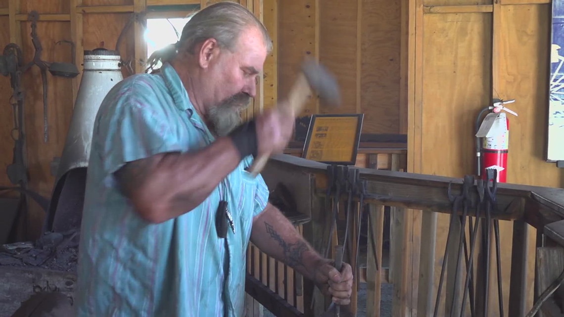 Texas blacksmith demonstrates craft at Spindletop Museum | 12newsnow.com