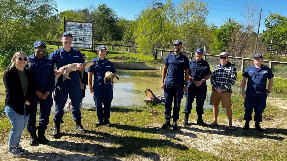 Coast Guard members reenlist, recite oaths at Gator Country | 12newsnow.com