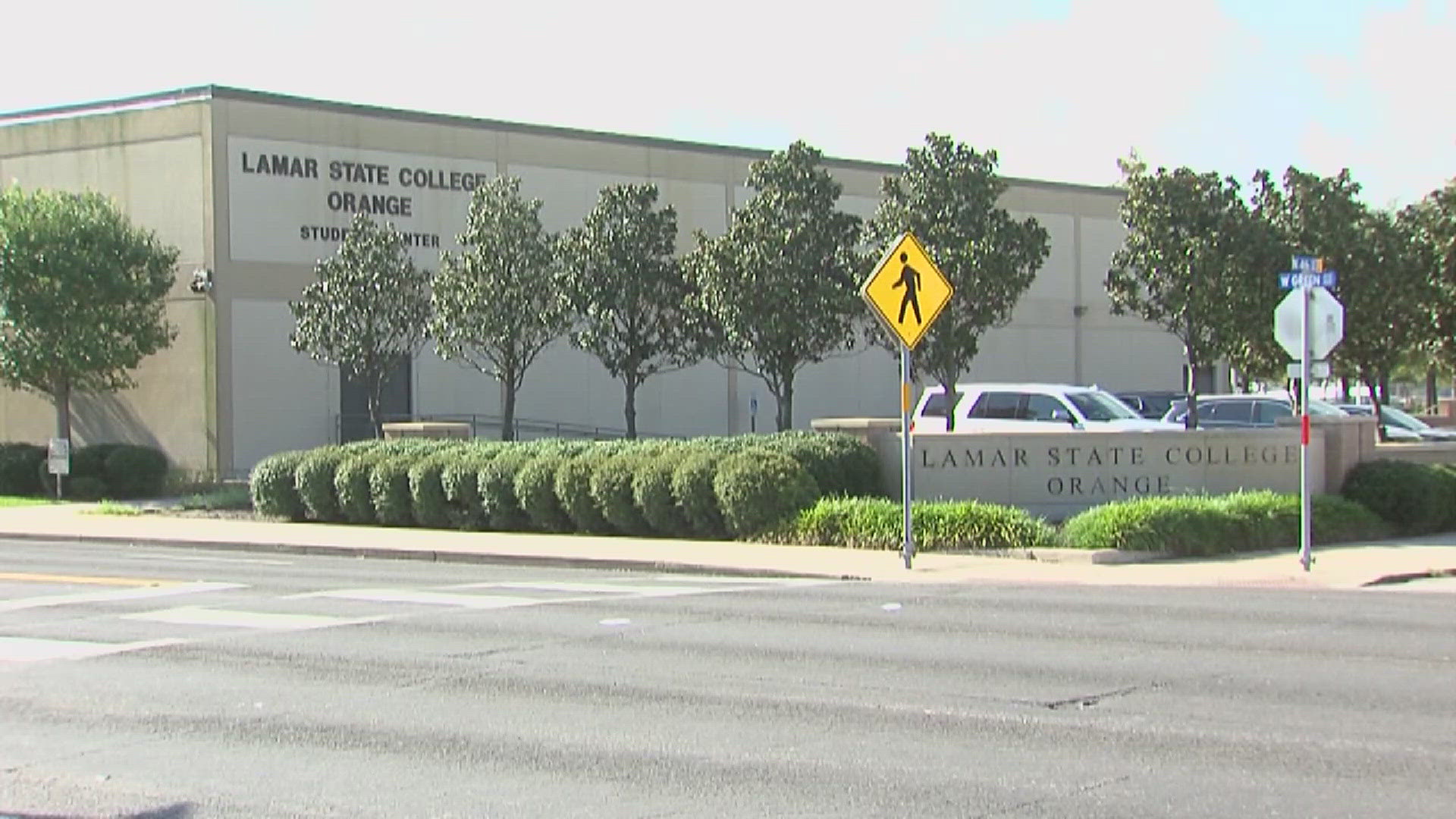 Lamar State College Orange hits record enrollment in 2025 | 12newsnow.com