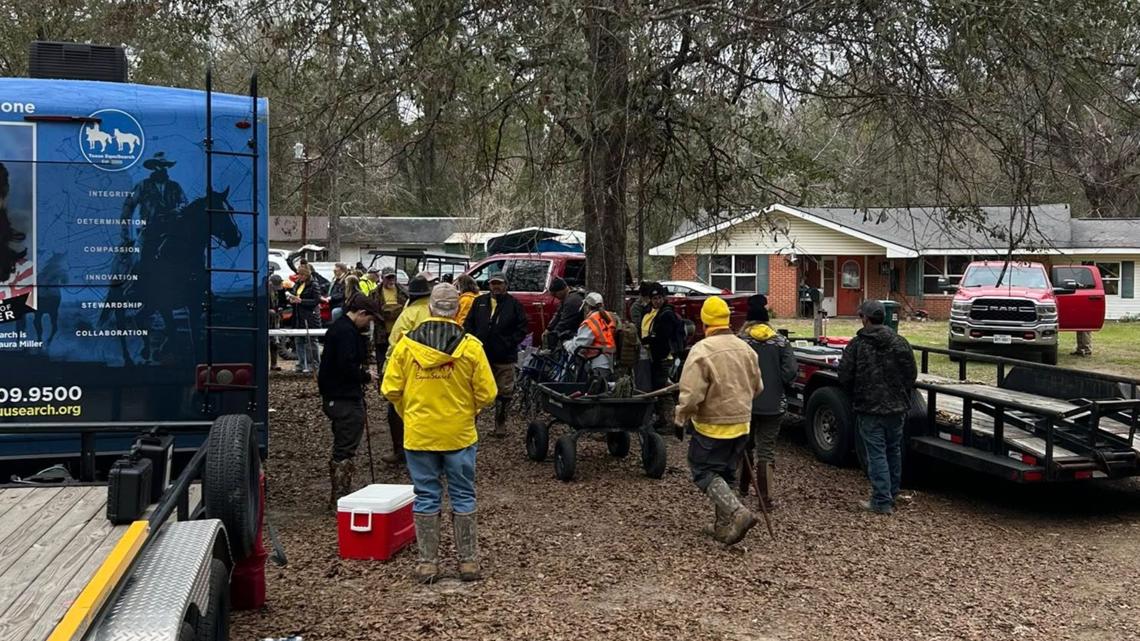 Texas EquuSearch, Jasper & Newton deputies search property near ...