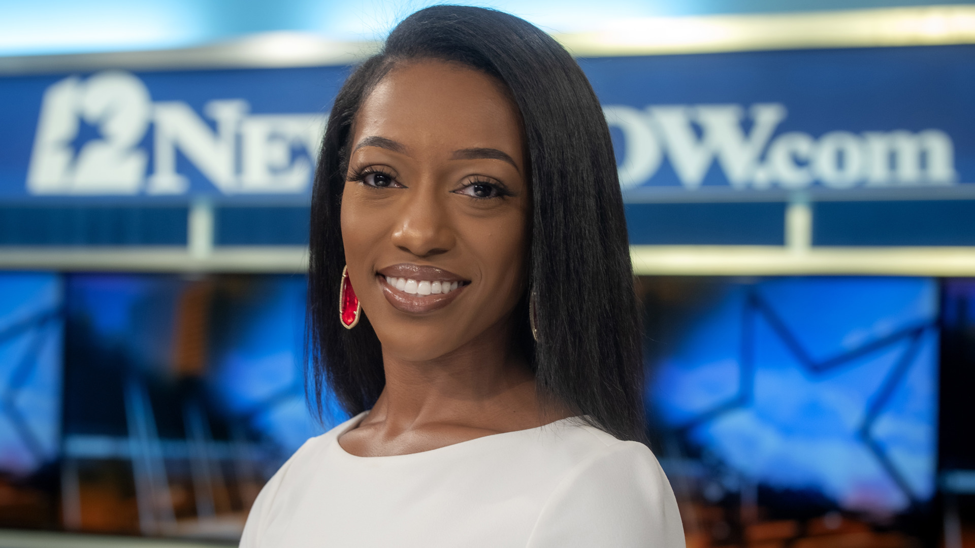 Southeast Texan Claydra Rhodes to co-anchor 12News at 6 & 10 ...