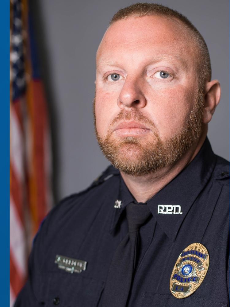 Louisiana police lieutenant shot while serving search warrant ...