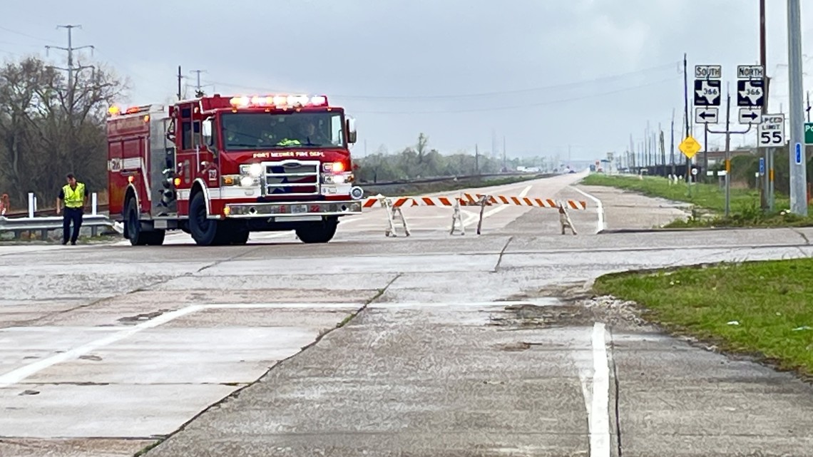 Crude oil pipeline leak reported near Spur 136 in Port Neches contained ...