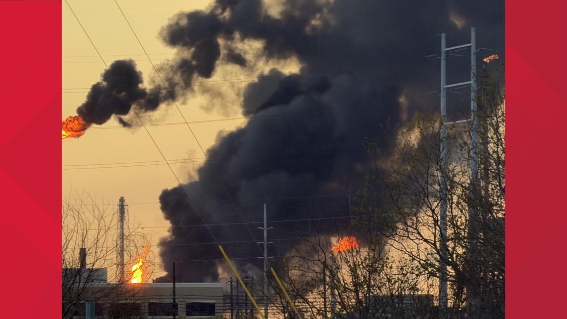 Residents describe frightening moments after Valero explosion ...