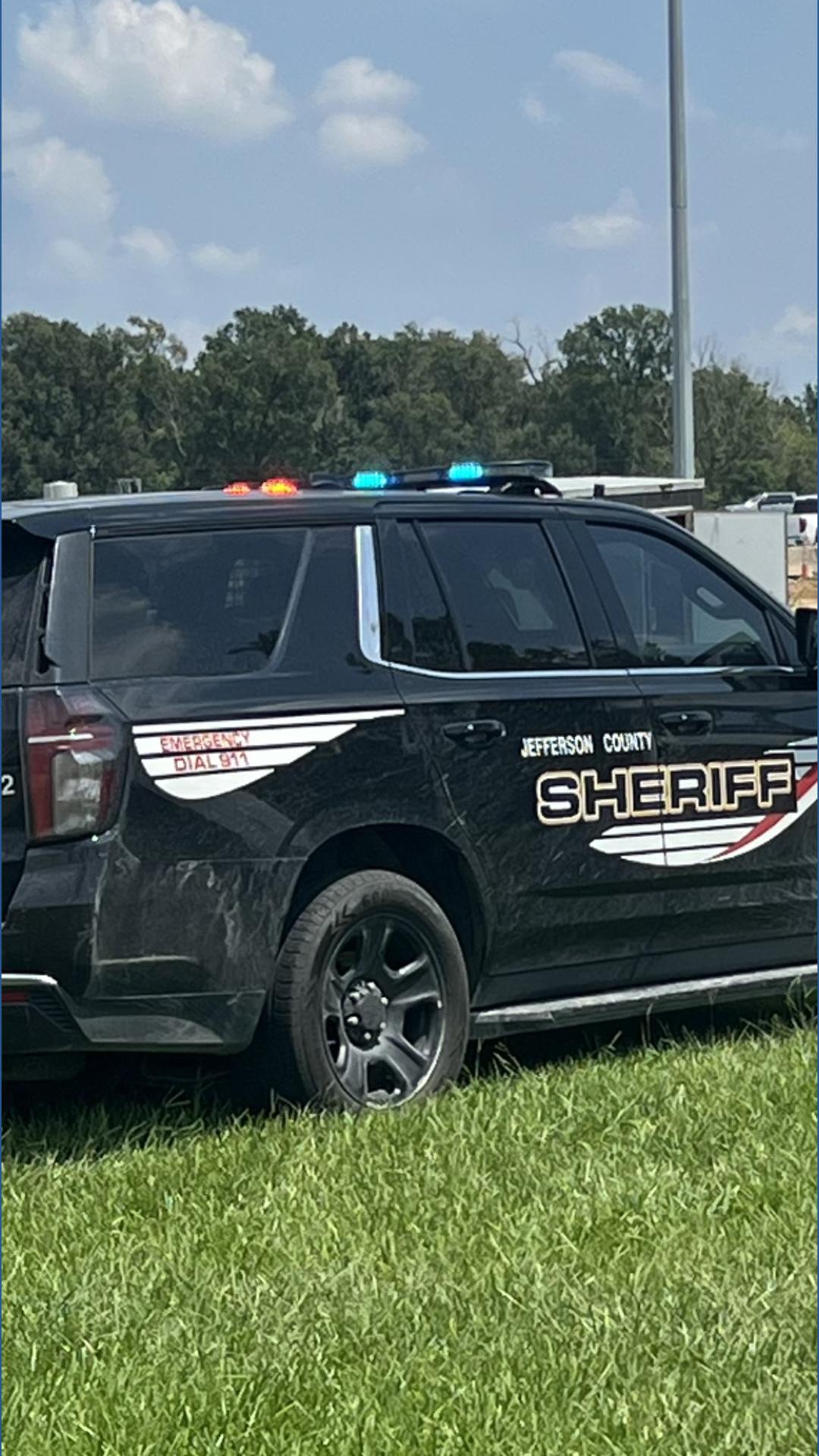 Police chase ends in crash near Interstate 10; two suspects sought ...