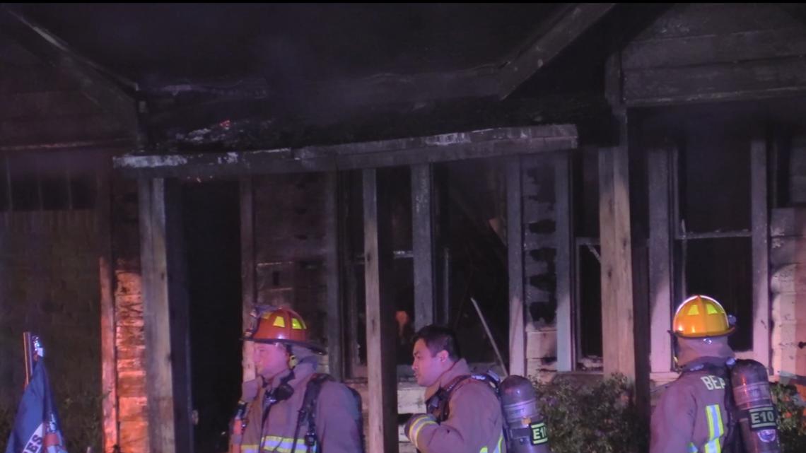 Beaumont firefighters investigate house fire on Laurel Avenue ...
