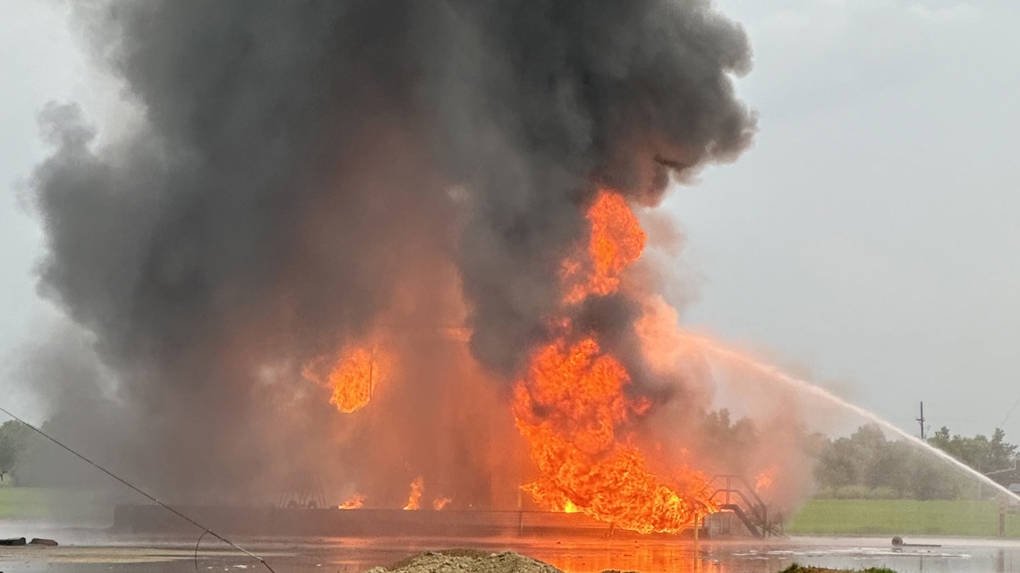 Every VFD in Chambers County fights oil storage tank fire | 12newsnow.com