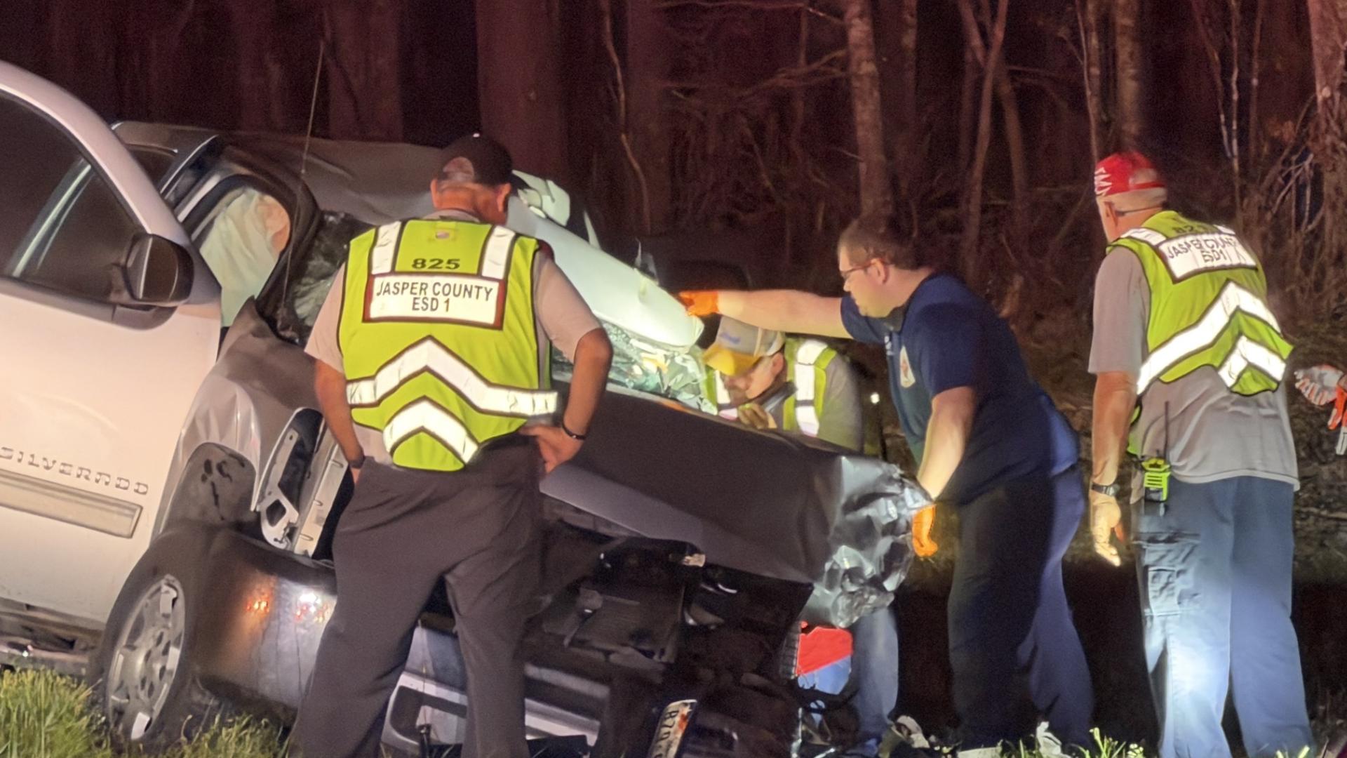 Three-vehicle fatal crash shuts down State Highway 62 at Jasper–Newton ...