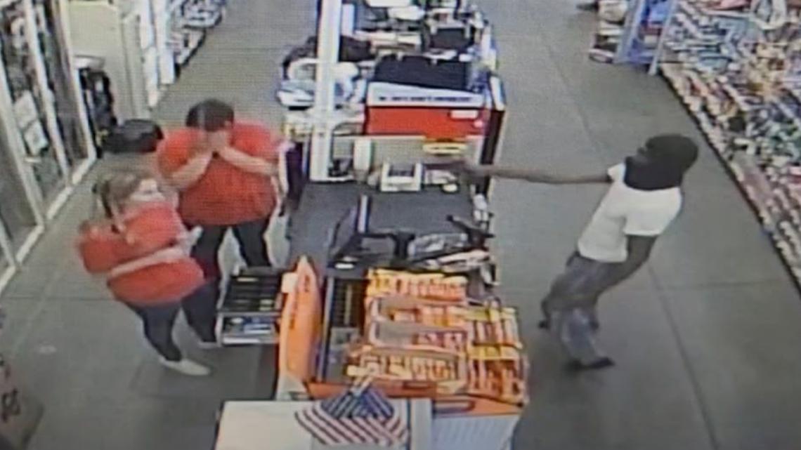 Armed men rob Family Dollar in Buna; evade deputies | 12newsnow.com