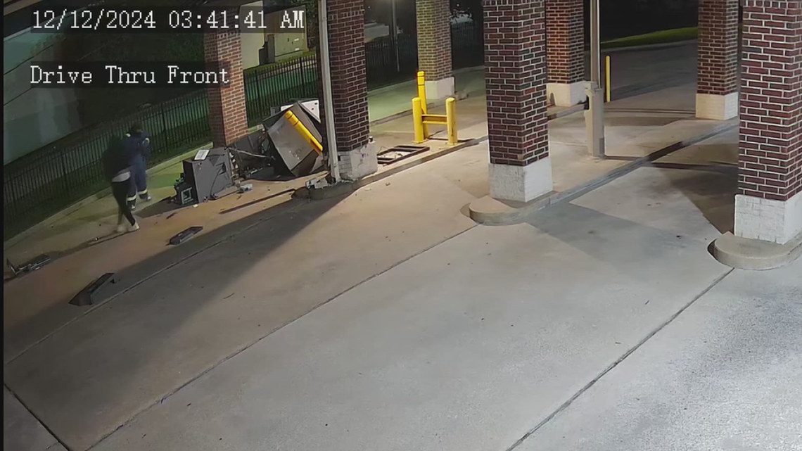 Thieves caught on camera stealing ATM machine at Groves credit union ...