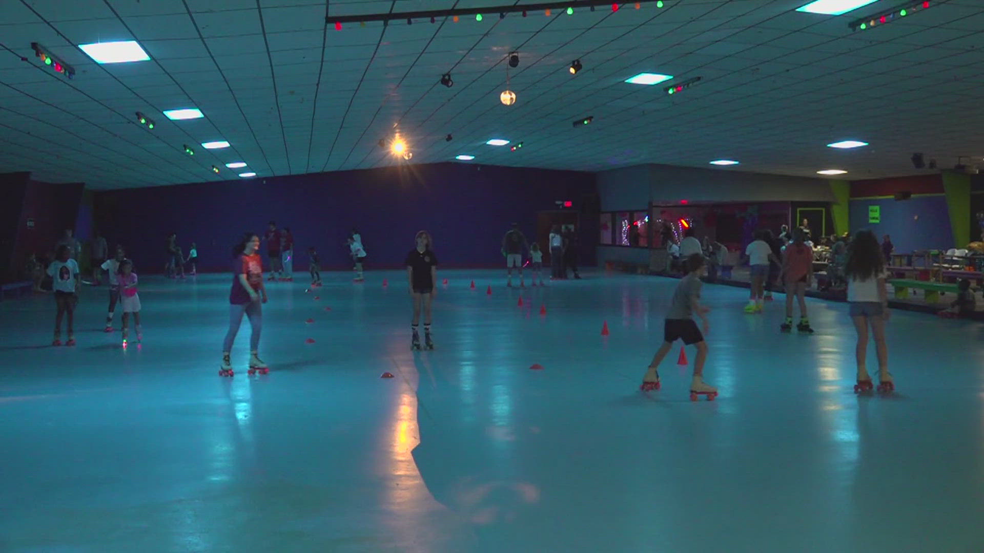 Monthly country music singing contest launching at Orange County roller ...