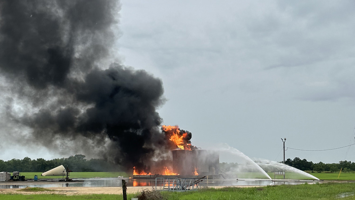 Every VFD in Chambers County fights oil storage tank fire | 12newsnow.com