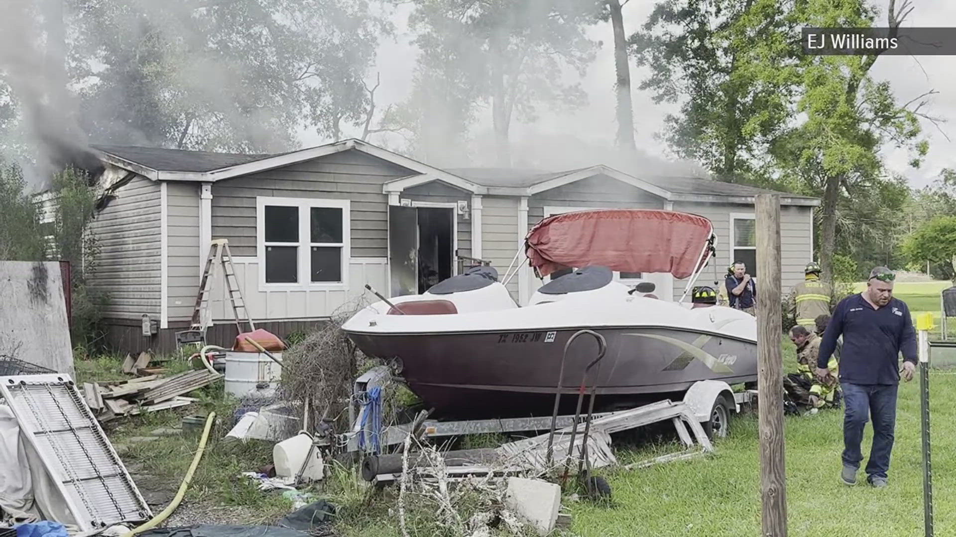 House fire in Deweyville leaves homeowner displaced, animals rescued ...