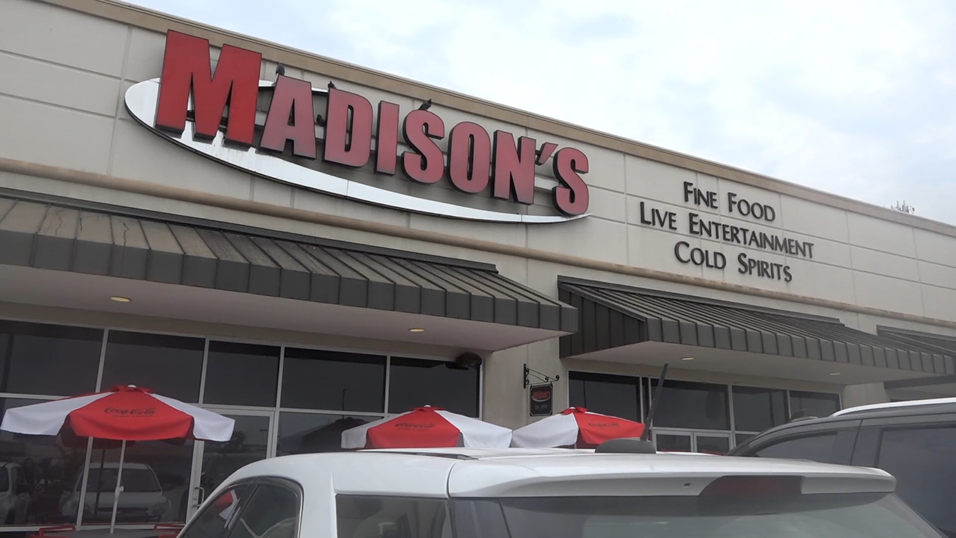 Beaumont restaurants face fee increase under state law | 12newsnow.com