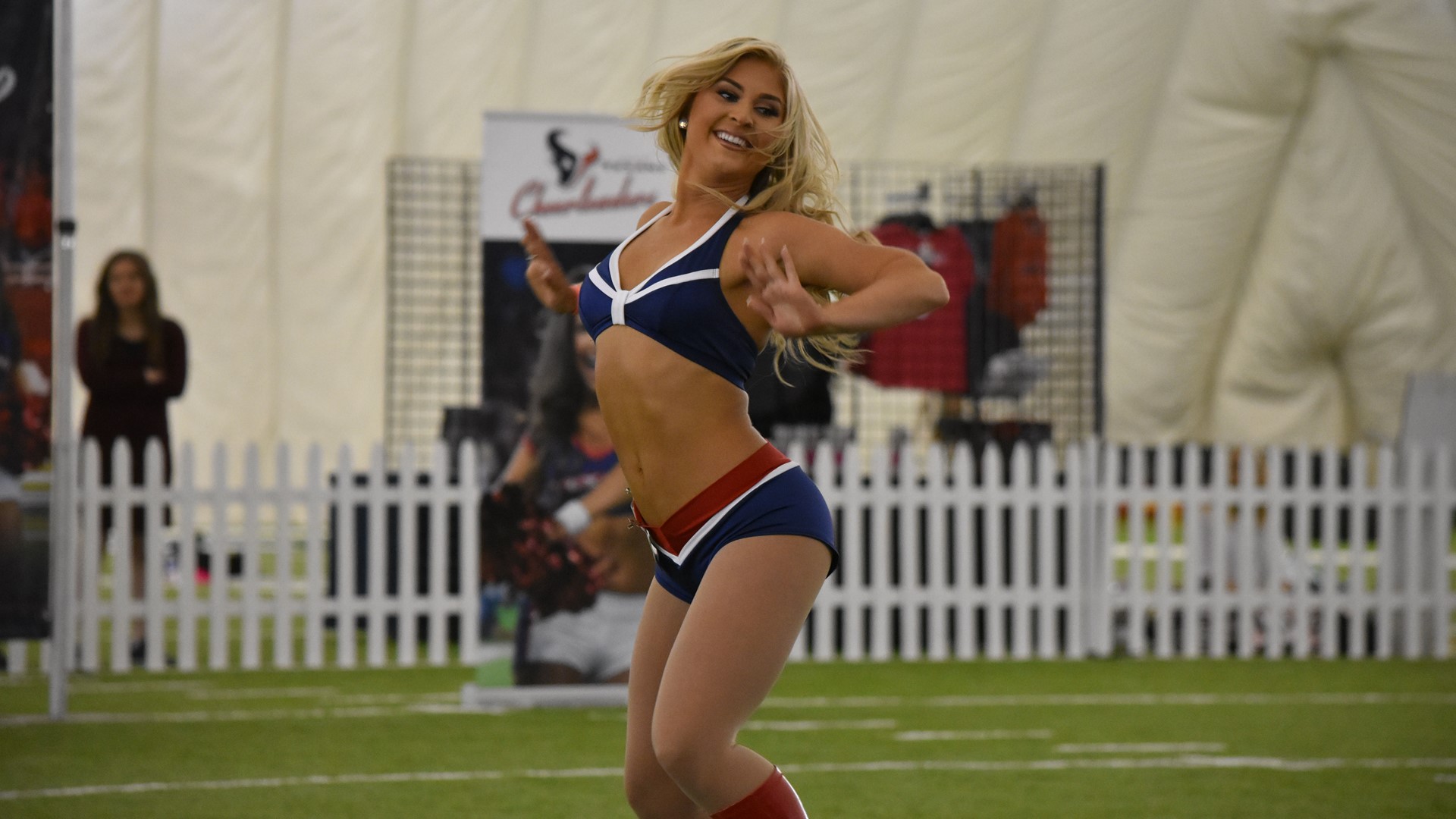 Former Houston Texans cheerleaders allege harassment, assaults in lawsuit | 12newsnow.com