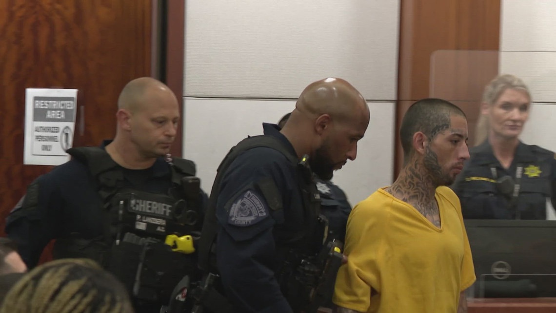 Escaped inmate Nigel Sanders appears before judge | 12newsnow.com