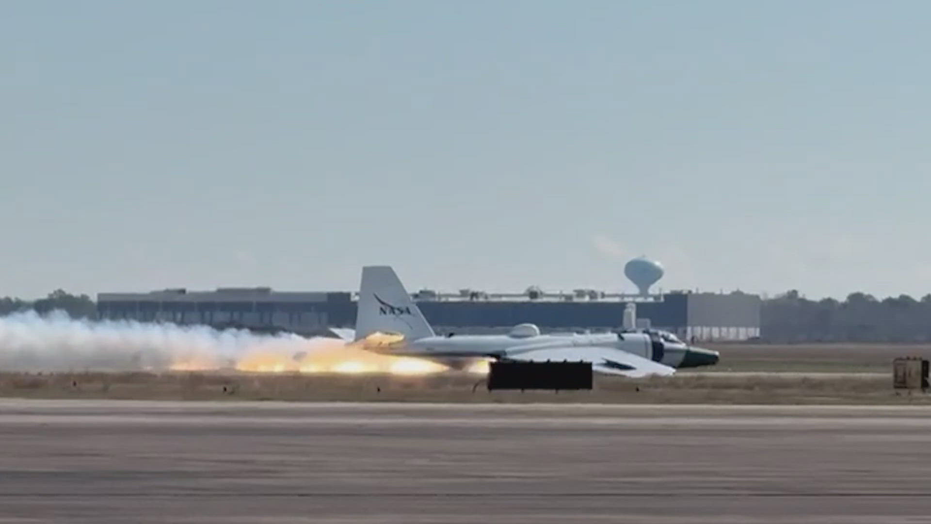 NASA plane makes belly landing at Ellington Airport, video shows ...