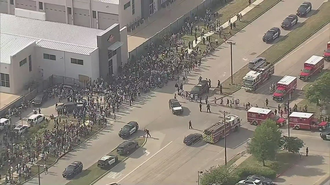 Investigators examine ideology of Allen, Texas mass shooting gunman ...