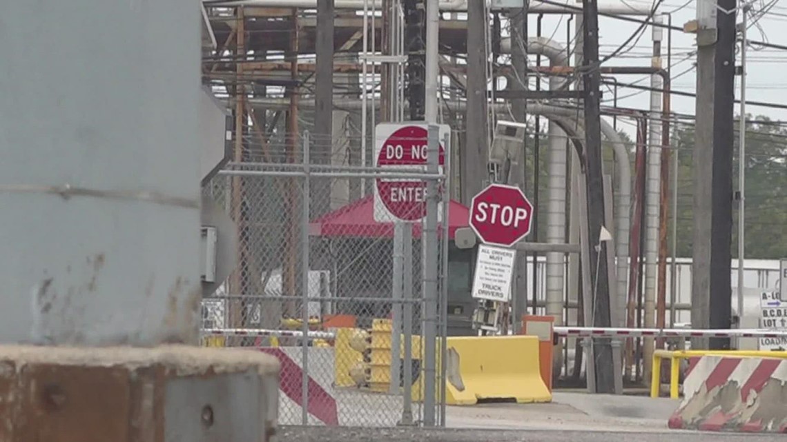 Rail contractor dead after train accident at ExxonMobil plant in ...