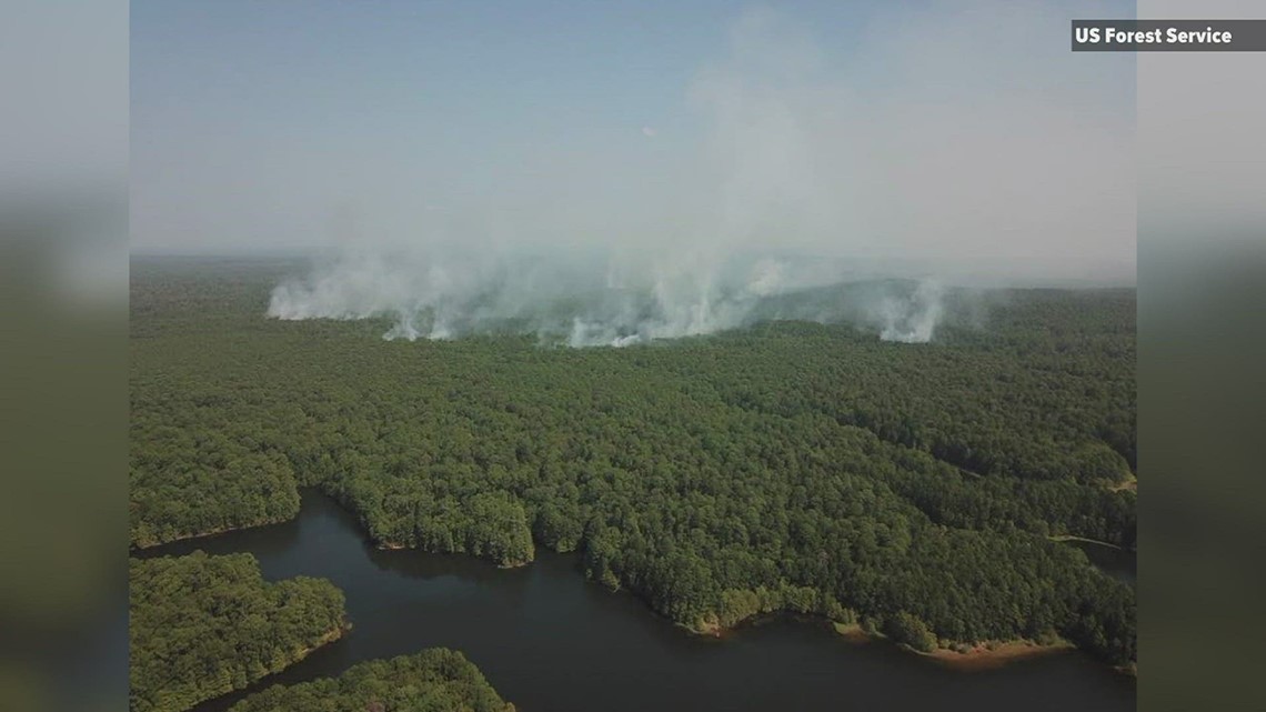 Massive wildfire caused by lightning burns several hundred acres of ...